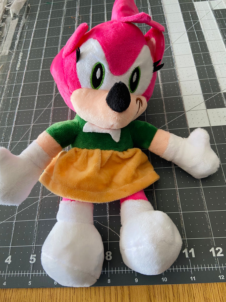 Sonic The Hedgehog Plush Character – Espinoza Fabrics